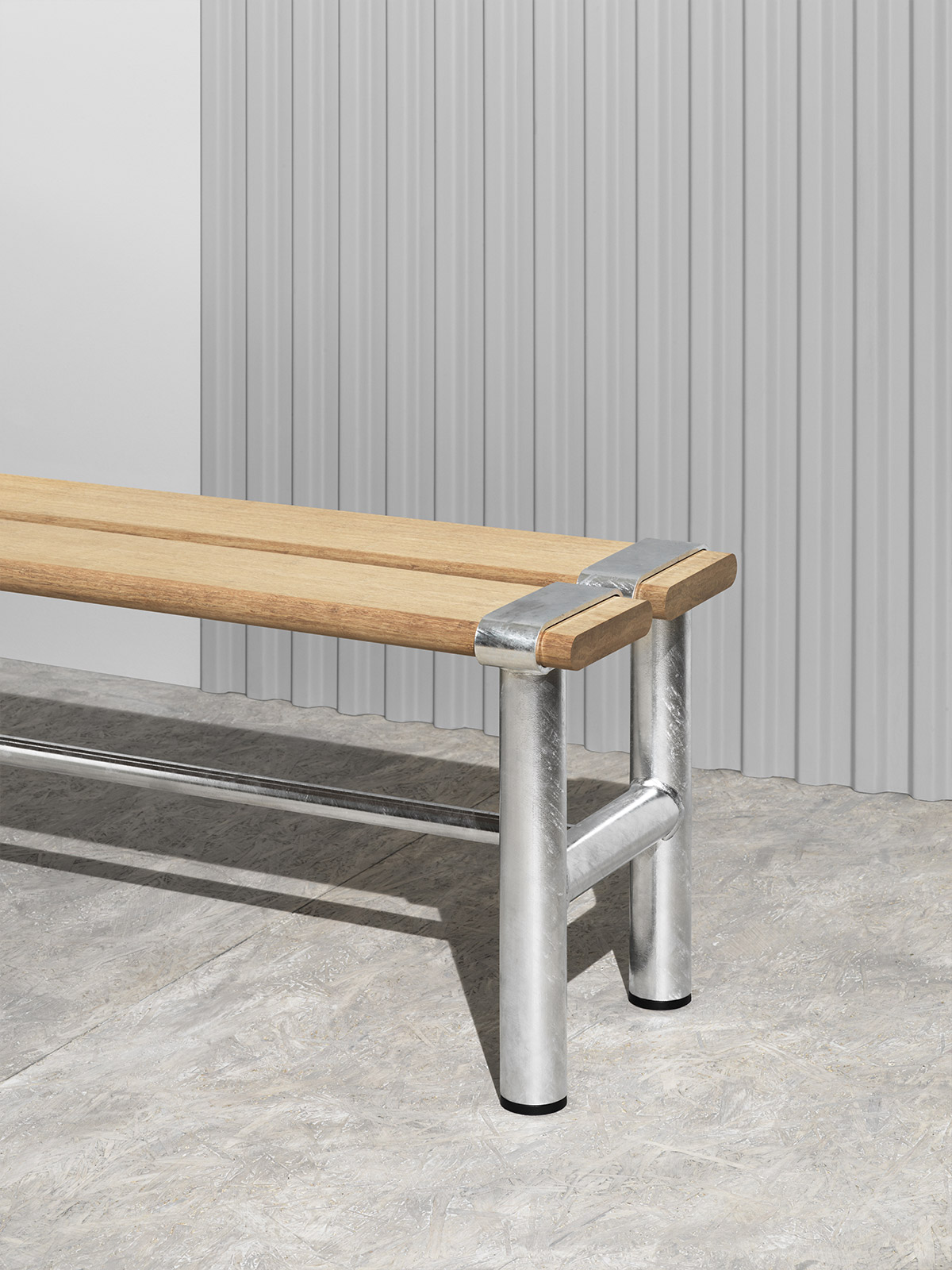 Park bench and table for outdoor environments | PARKER OUTDOOR